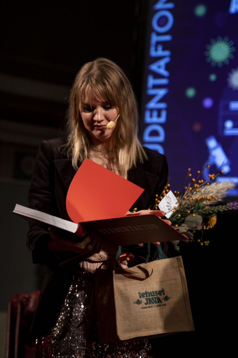 Emma Frans och Agnes Wold om fakta och osanningar – Lundagard.se